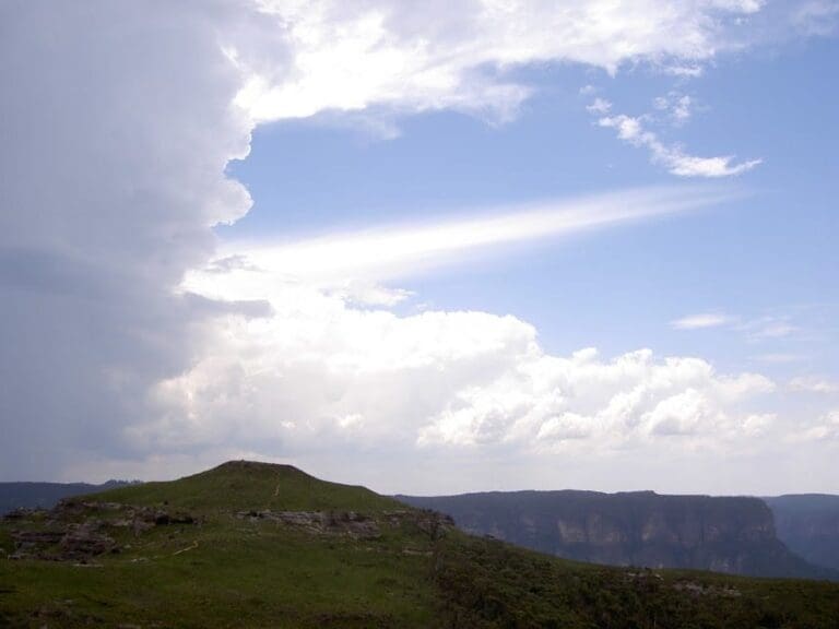 Lockleys Pylon to Blackheath Station Hike (19km) - Blue Mountains ...
