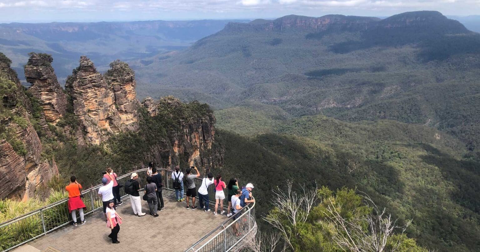 Echo Point to Leura Forest - Three Sisters & Giant Stairs Loop Walk (3 ...